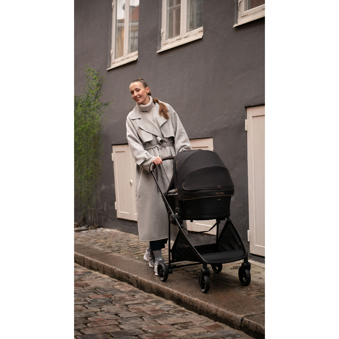 Nuna - Carucior ultra-usor IXXA colectia Riveted - Bebebrands